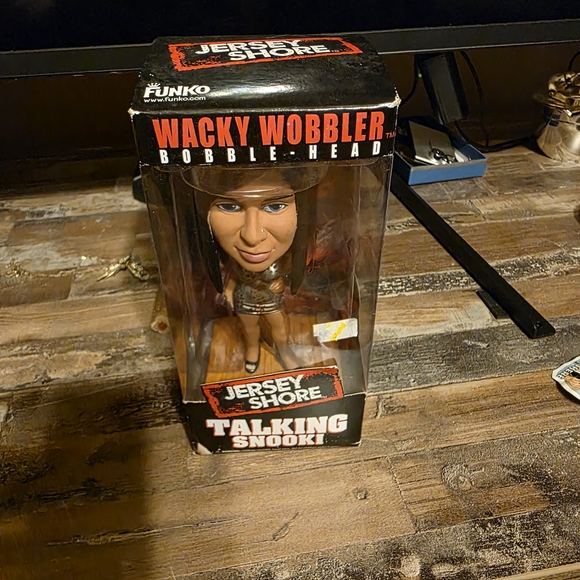Funko | Accessories | Funko Talking Snooki Wacky Wobbler Bobblehead ...